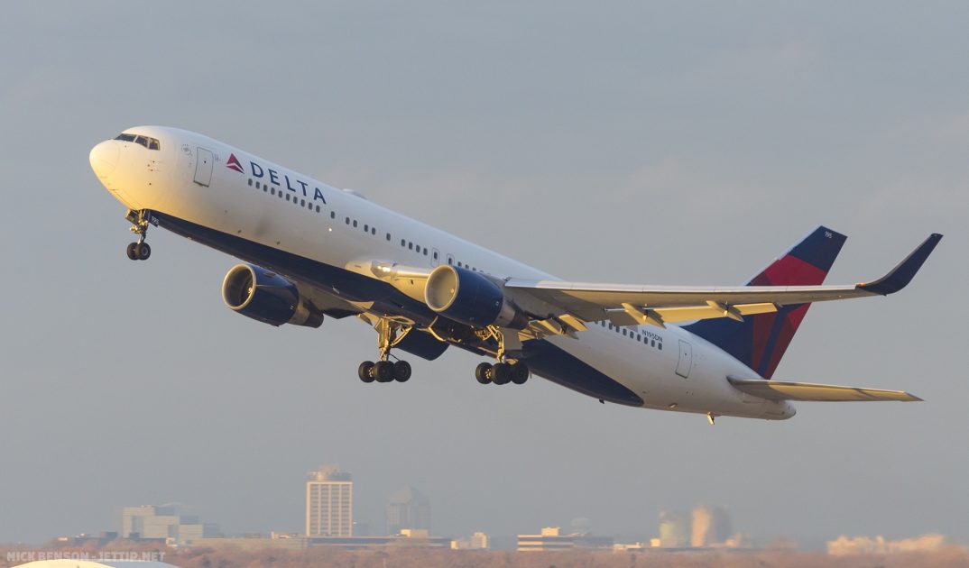 NFL 2020 - Week 16 Team Charter Flights